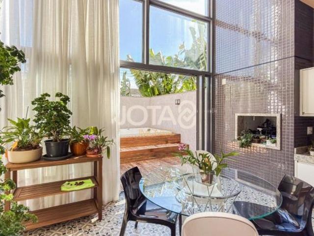 Apartamento à venda em Mercês