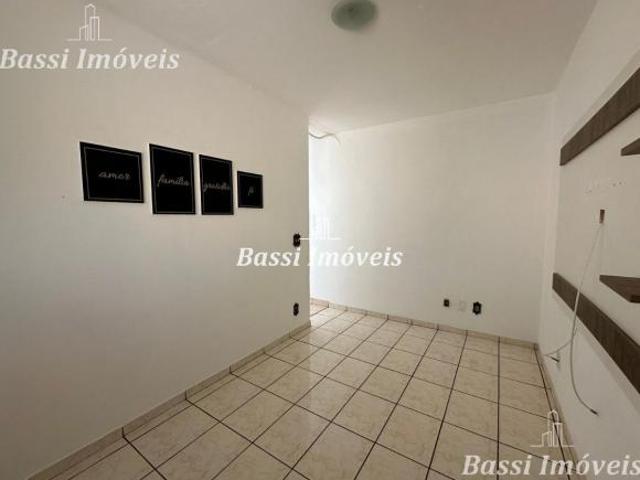 Apartamento à venda em Mogi Guaçu SP, bairro Parque Itacolomi: 2 quartos, 2 salas, 1 banheiro, 2 vag