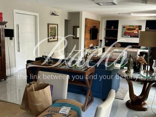 APARTAMENTO A VENDA EM MOEMA NEOCLÁSSICO
