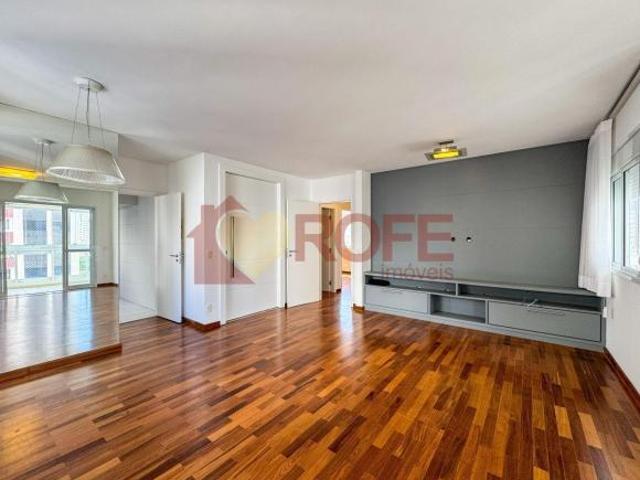 Apartamento à venda em Moema,oportunidade de pagar bem e morar bem
