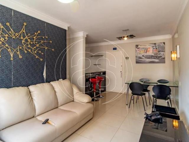 APARTAMENTO À VENDA EM MOEMA COM 40m², 1 QUARTO e 1 VAGA DE GARAGEM