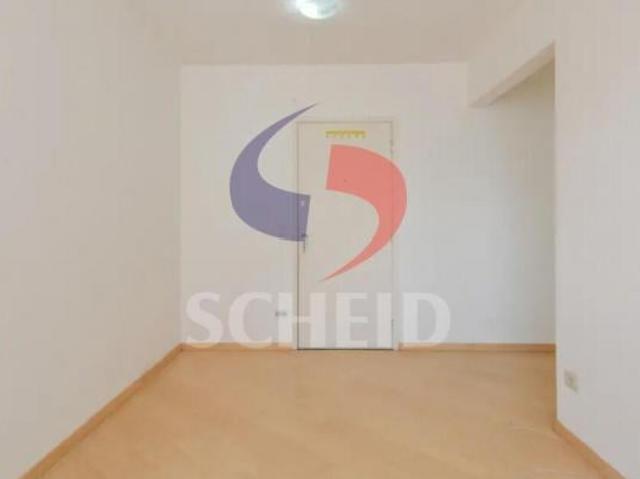 Apartamento á Venda em Moema com 45m², 1 quarto, 1 vaga