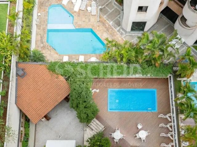 Apartamento á Venda em Moema com 57m², 2 quartos, 1 vaga