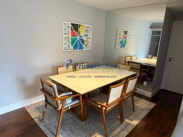 Apartamento à venda em Moema com 70m², 2 dormitórios e 1 vaga
