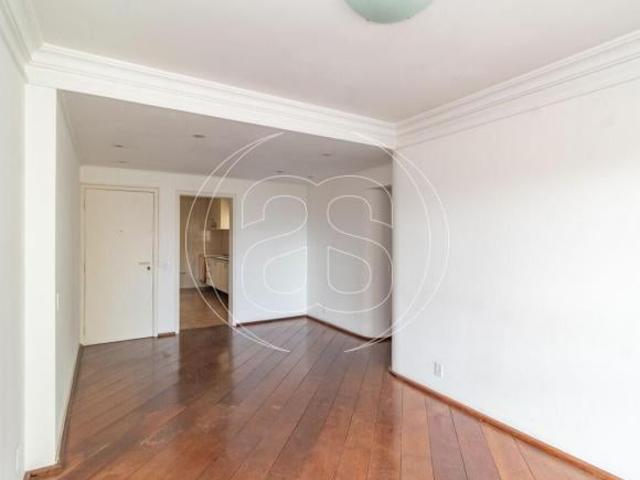 APARTAMENTO À VENDA EM MOEMA COM 97m², 3 QUARTOS SENDO 1 SUÍTE E 2 VAGAS DE GARAGEM