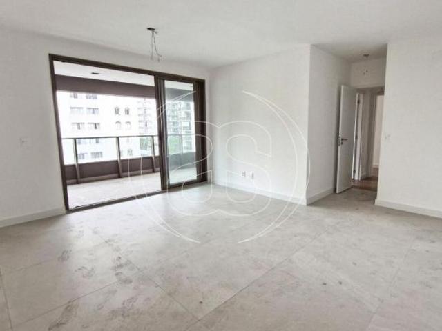 APARTAMENTO À VENDA EM MOEMA COM 111M², 3 SUÍTES E 2 VAGAS DE GARAGEM