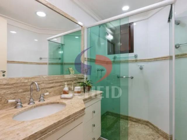 Apartamento a venda em Moema com 120m², 3 quartos sendo 1 suíte, 2 vagas av jandira