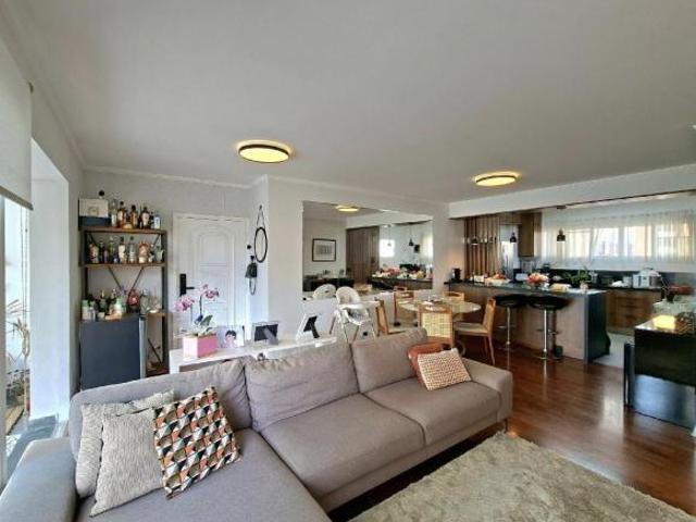 Apartamento à venda em Moema com 124 m², 3 quartos, 2 vagas