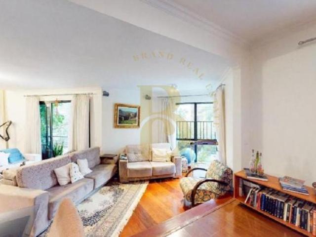Apartamento a venda em Moema com 171 m², 3 quartos sendo 2 suítes