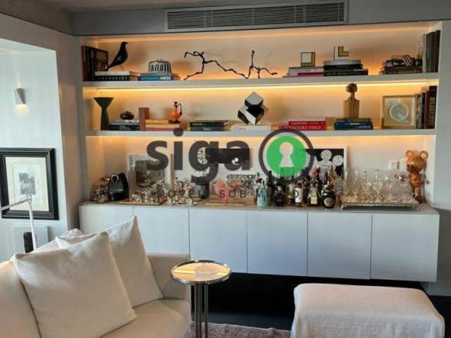 APARTAMENTO A VENDA EM MOEMA COM 198M² 2 SUITES 3 VAGAS