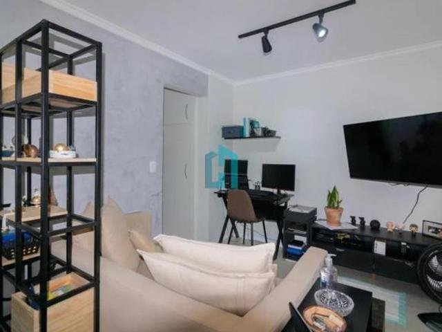 Apartamento a venda em Moema, com 1 dormitório, 1 vaga de garagem