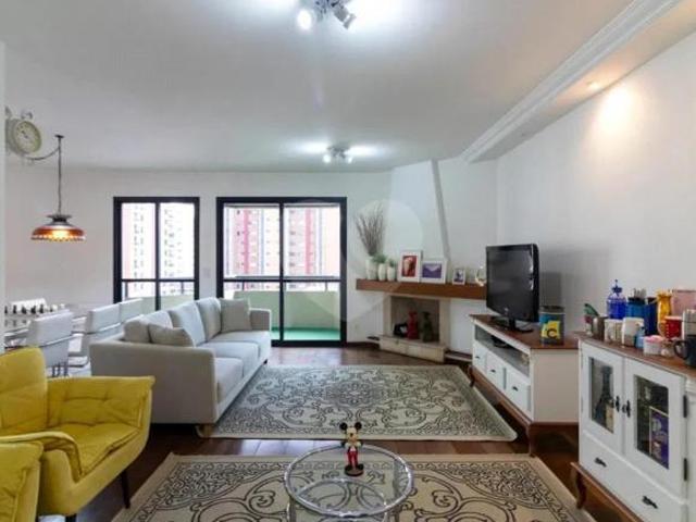 APARTAMENTO Á VENDA EM MOEMA COM 3 SUÍTES AMPLAS 2 VAGAS DE GARAGEM E LAZER COMPLETO