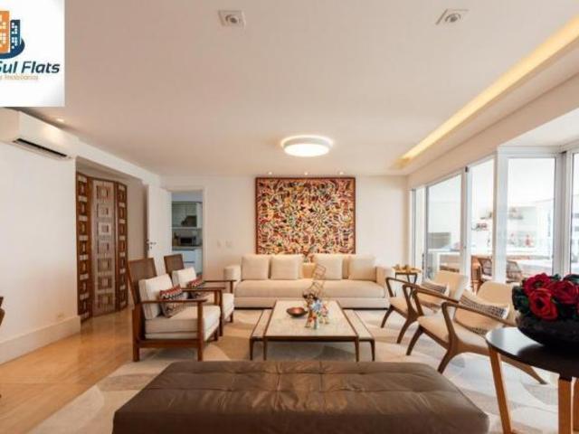 Apartamento à Venda Em Moema COm 3 Suítes e 3 Vagas Alto Padrão Com Varanda Gourmet