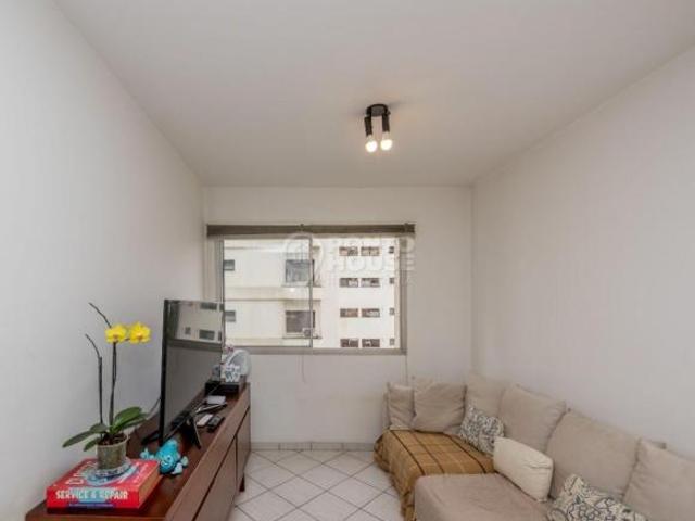 Apartamento à venda no bairro Moema, 77m², 3 dormitórios, 1 suíte e 1 vaga