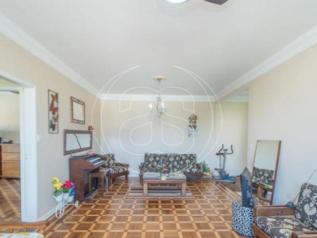 APARTAMENTO À VENDA EM MOEMA ÍNDIOS!