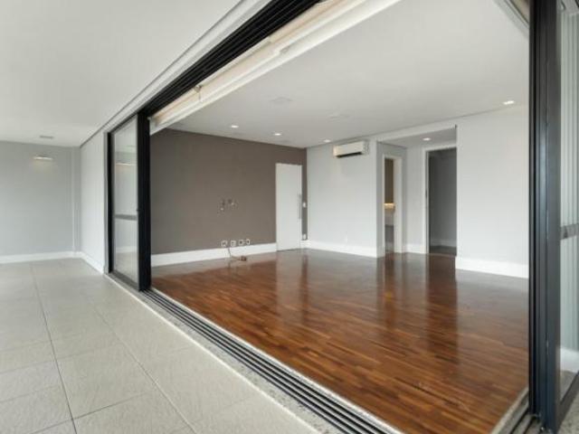 Apartamento à venda em Moema São Paulo
