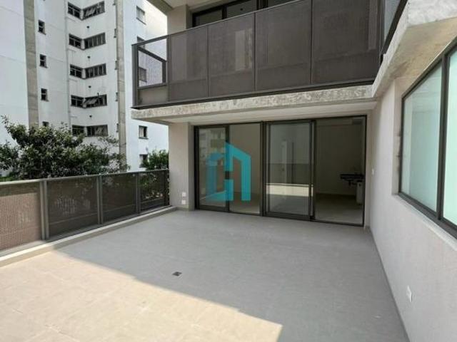 Apartamento à venda em Moema, São Paulo