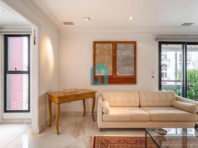 Apartamento à venda em Moema, São Paulo