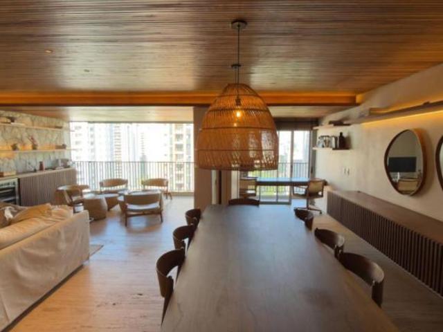 Apartamento à venda em Moema São Paulo