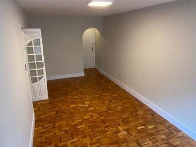 Apartamento à venda em Moema, São Paulo SP: 2 quartos, 2 banheiros, 1 vaga de garagem, 80m² de área