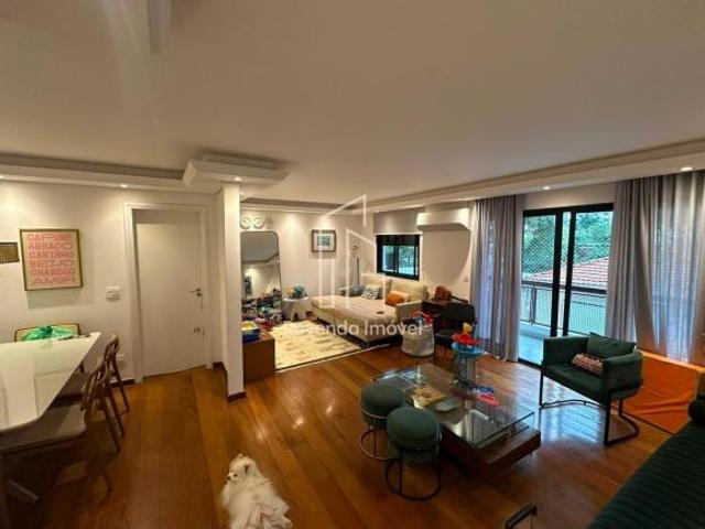 Apartamento à venda em Moema, São Paulo SP: 3 quartos, 1 suíte, 4 banheiros, 2 v