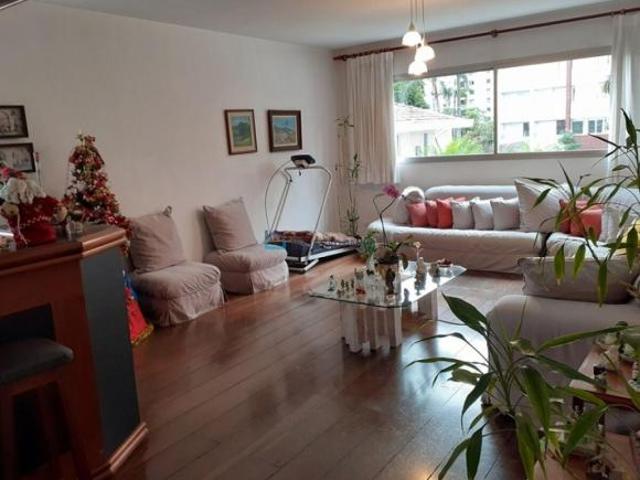 Apartamento à venda em Moema|Varanda|próx Metro|3 Quartos|4 Vagas