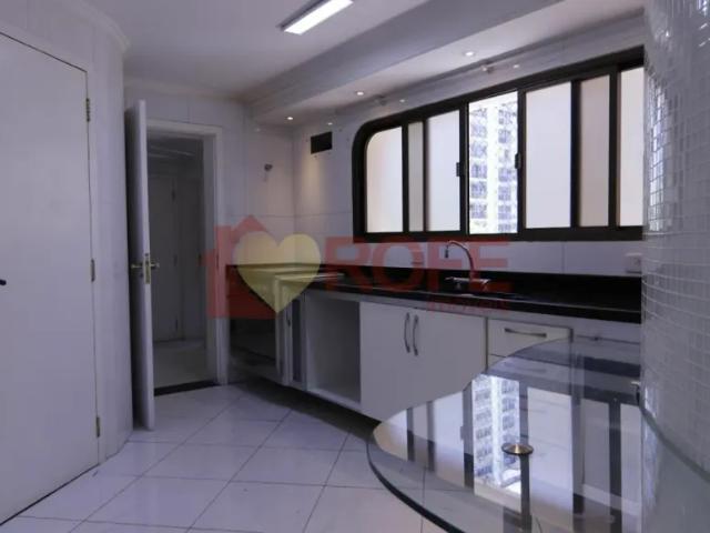 Apartamento a venda em moema, 170 m úteis, 4 dts, 2 suites, 2 vagas, lazer com piscina, maravilhoso!
