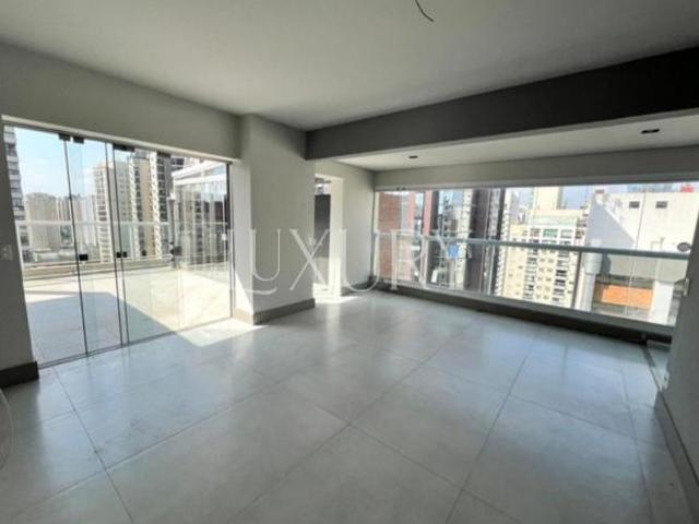 Apartamento à Venda em Moema, 120 m², 2 suítes, 2 vagas