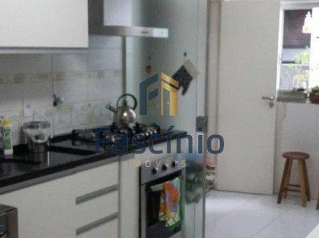 Apartamento à venda em Moema