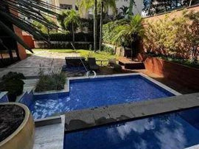 Apartamento à Venda em Moema