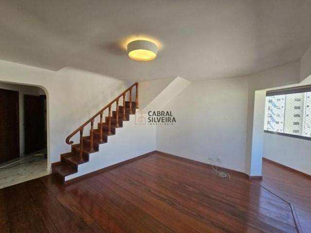 Apartamento à venda em Moema