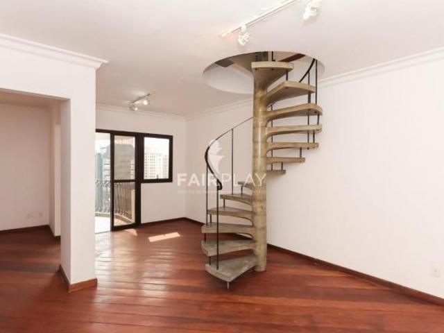 Apartamento à venda em Moema