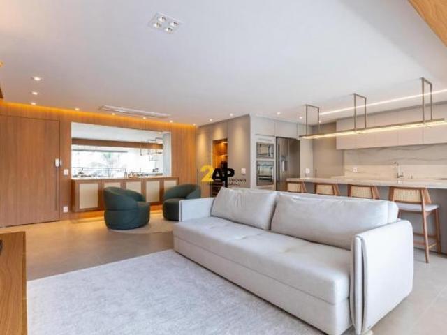 Apartamento a venda em Moema, 3 suítes, 2 vagas de garagem, com 153m²