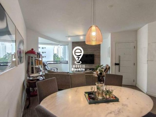 Apartamento á venda em Moema, 3 quartos, 1 suíte, 2 vaga, 125 m²