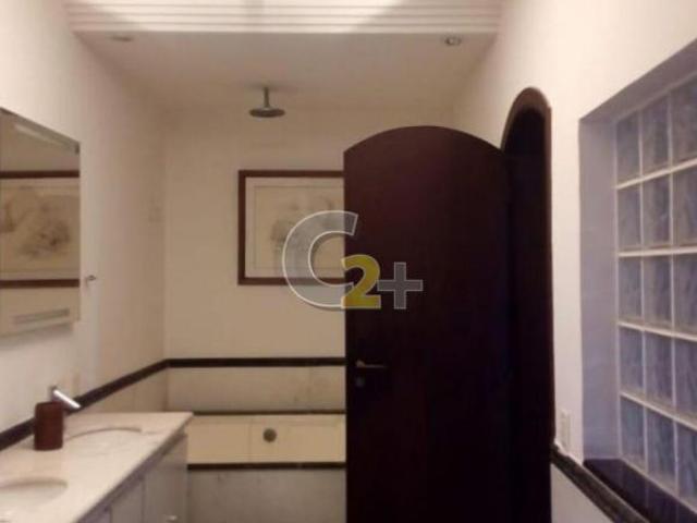 Apartamento á venda em Moema, 3 quartos, 3 suítes, 4 vagas de garagem