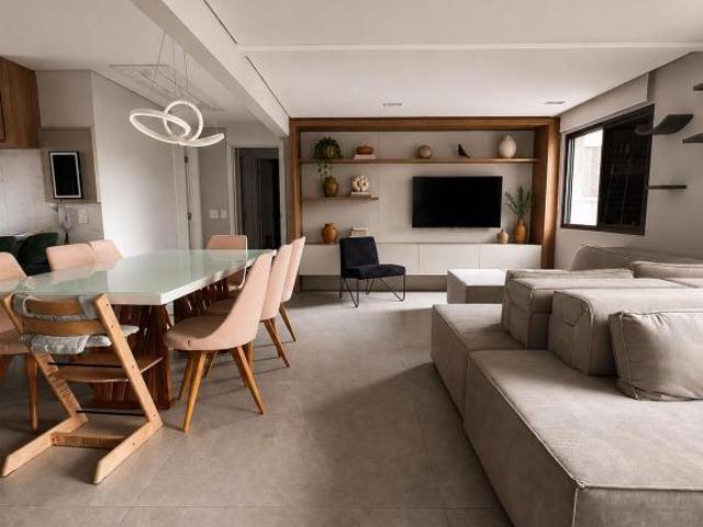 Apartamento à venda em Moema