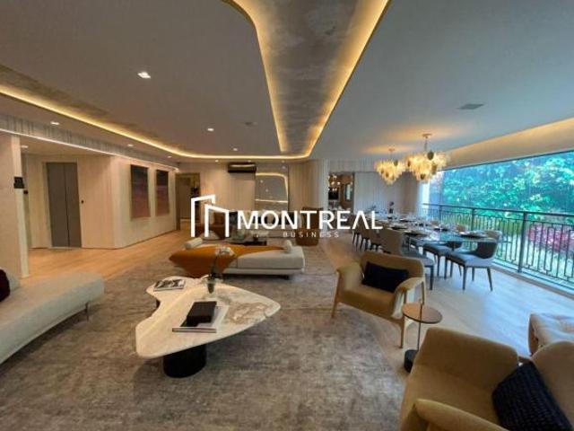Apartamento à venda em Moema