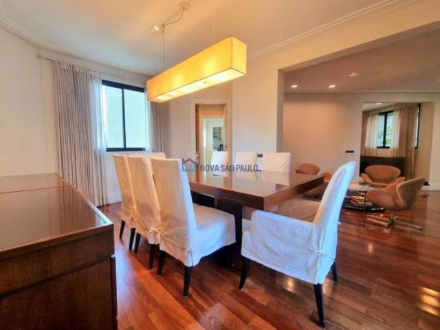 Apartamento à Venda em Moema, 4 quartos 4suítes, 4 vagas fixa| lazer