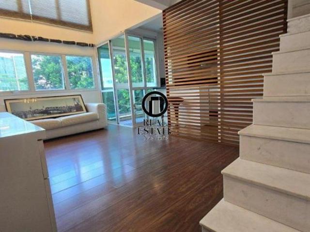 Apartamento à venda em Moema