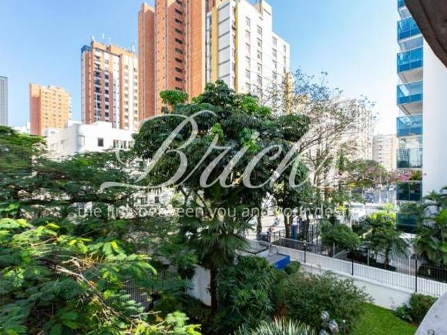 APARTAMENTO A VENDA EM MOEMA