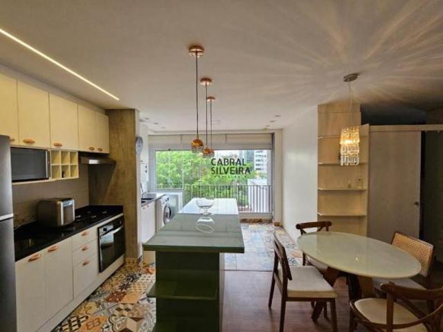 Apartamento à venda em Moema