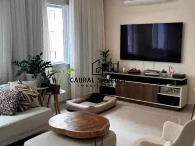Apartamento à venda em Moema