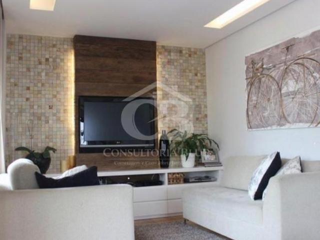 APARTAMENTO À VENDA EM MOEMA