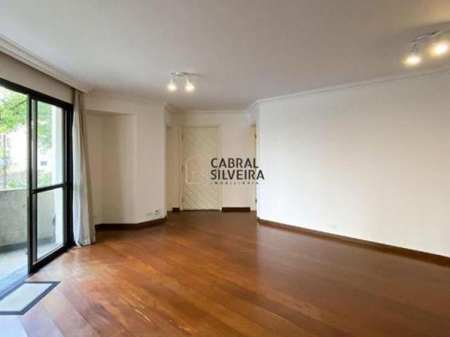 Apartamento à venda em Moema