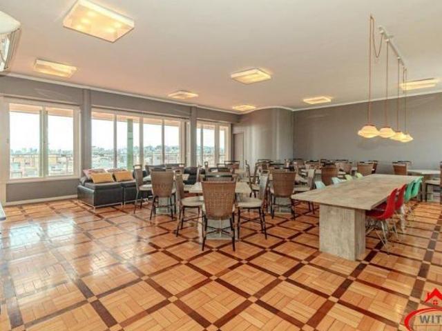 Apartamento à venda em Moinhos de Vento