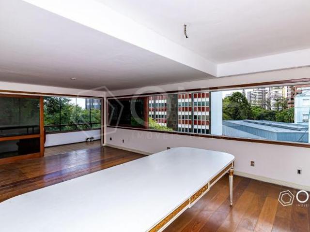 Apartamento à venda em Moinhos de Vento