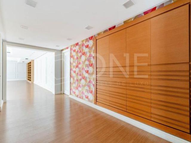 Apartamento à venda em Moinhos de Vento