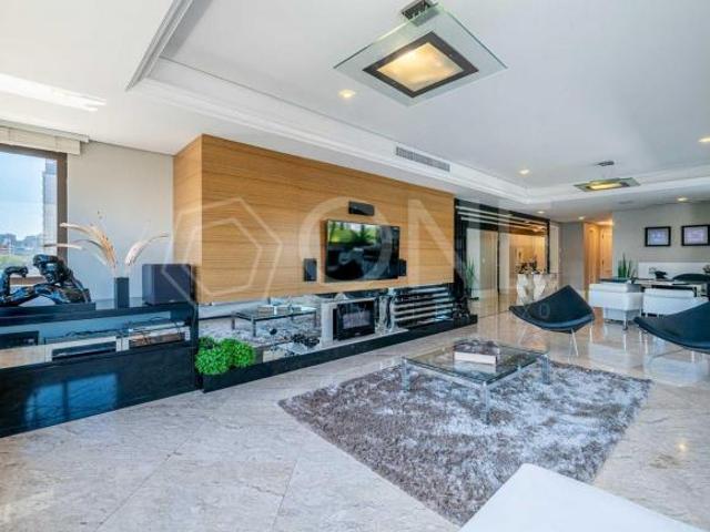 Apartamento à venda em Moinhos de Vento