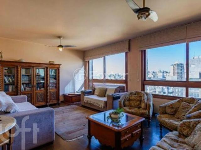 Apartamento à venda em Moinhos de Vento com 157 m², 3 quartos, 1 suíte, 3 vagas