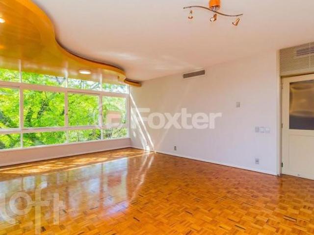 Apartamento à venda em Moinhos de Vento com 194 m², 3 quartos, 1 suíte, 1 vaga